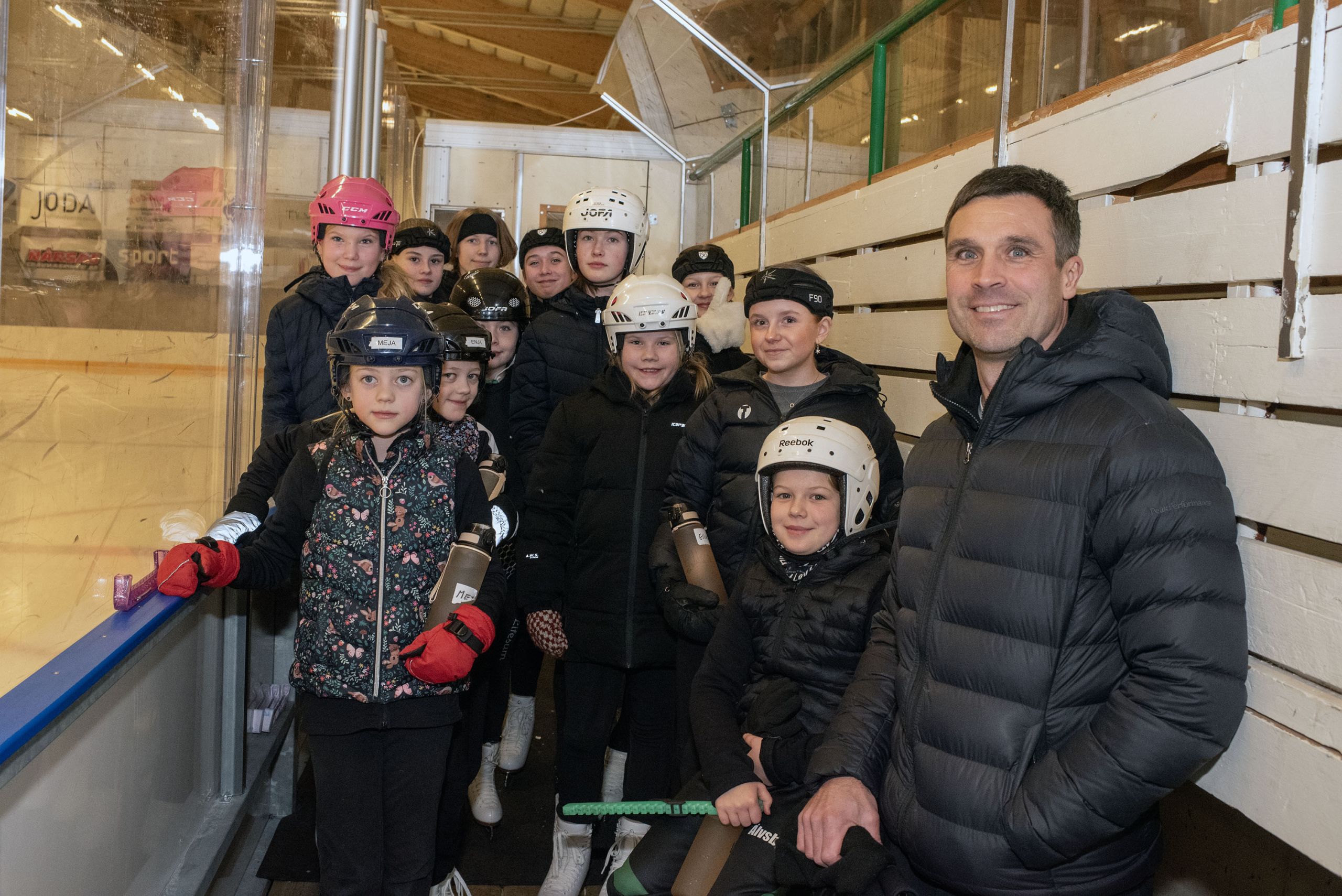 Klubben som skapar rörlig konst på isen | Älvsbyns kommun